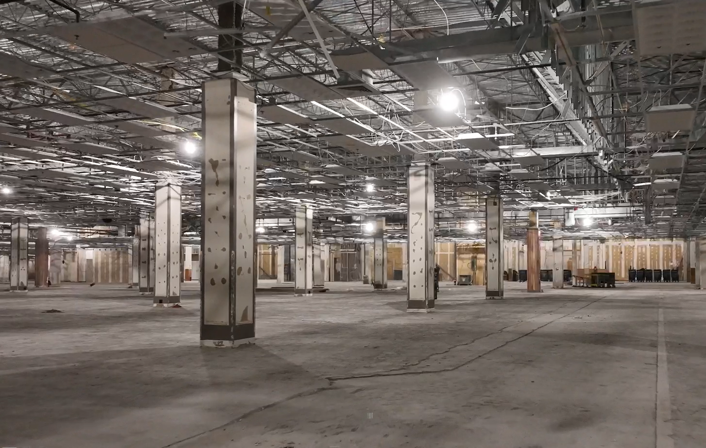 Mall Renovation Under Construction | The Bannett Group